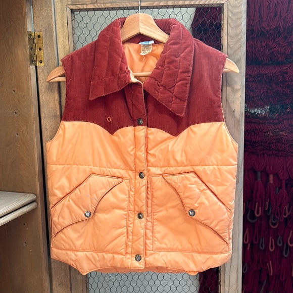 OP | Jackets & Coats | Vintage Op Ocean Pacific Snap Front Puffer Vest ...